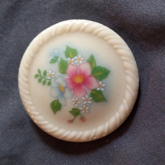 Jewelry | 215 Vintage Avon Ceramic Hand Painted Pin Brooch | Poshmark